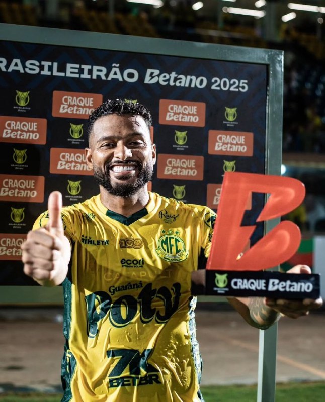 Kingnaldo: O Verdadeiro Craque que Desafia os Memes e Conquista o ...